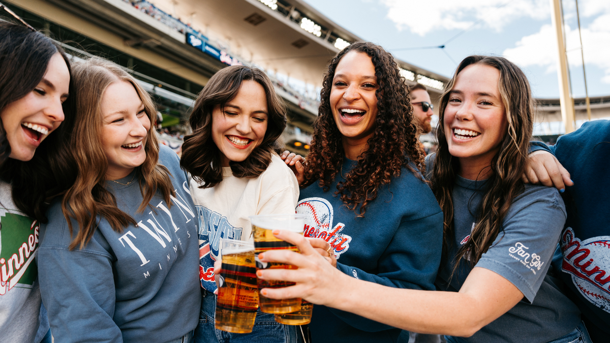 Fan Girl Clothing: Trendy Game Day Apparel for Fan Girls Like You.